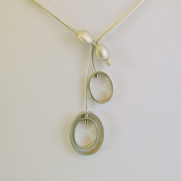 Oval Moving Neckpiece – Pip Keane Design